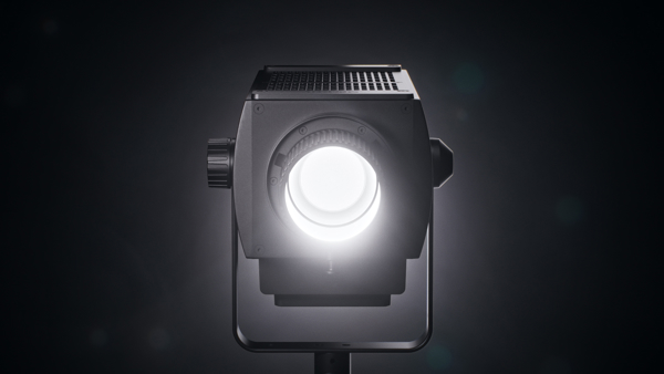 Profoto L1600D for powerful, versatile lighting - Profoto