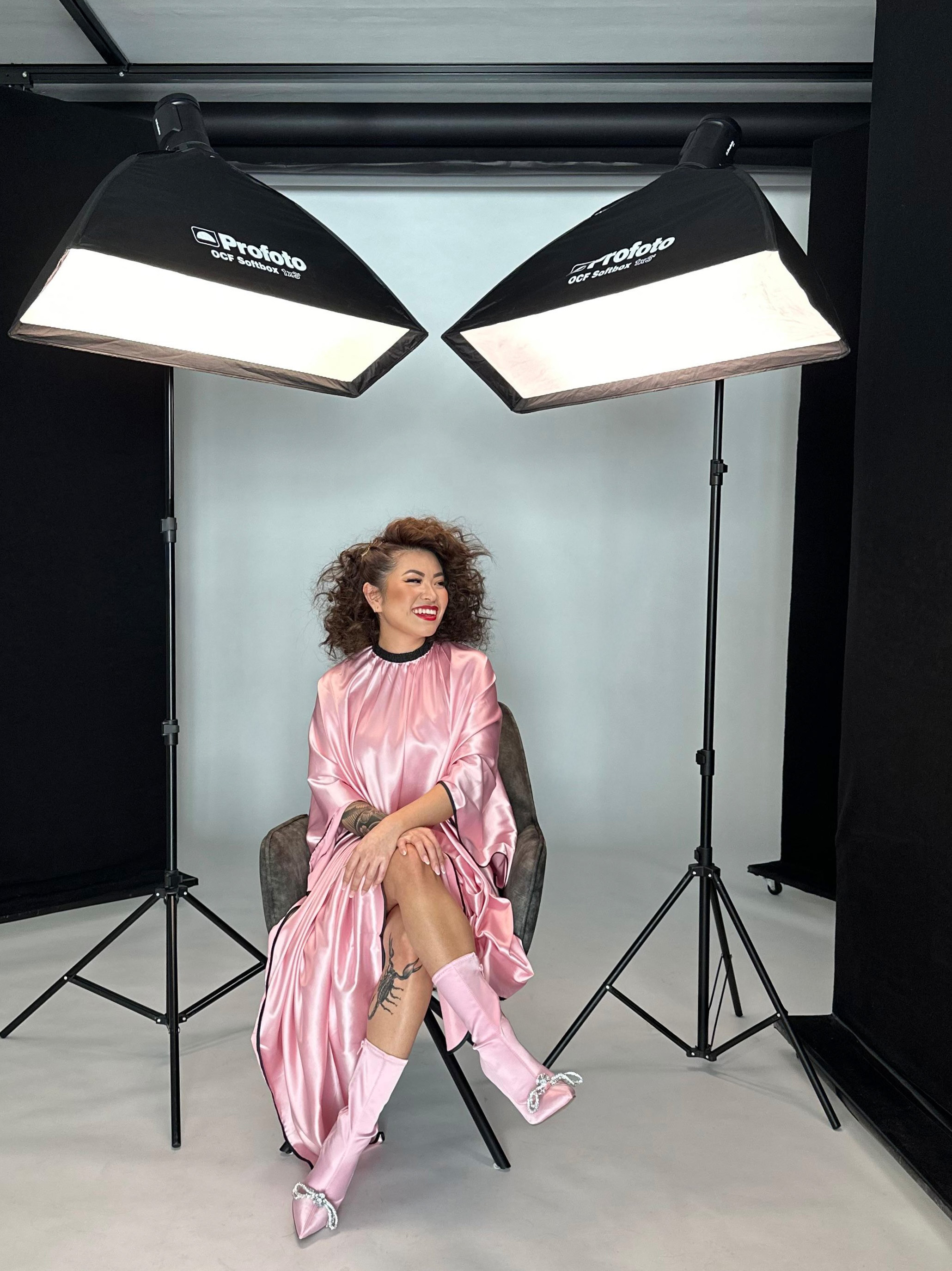 How photographer Ines Thomsen lights up AI images with Profoto - Profoto