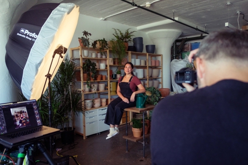 Profoto D30 - スタジオ＆ロケーション撮影用の多彩なライト - Profoto