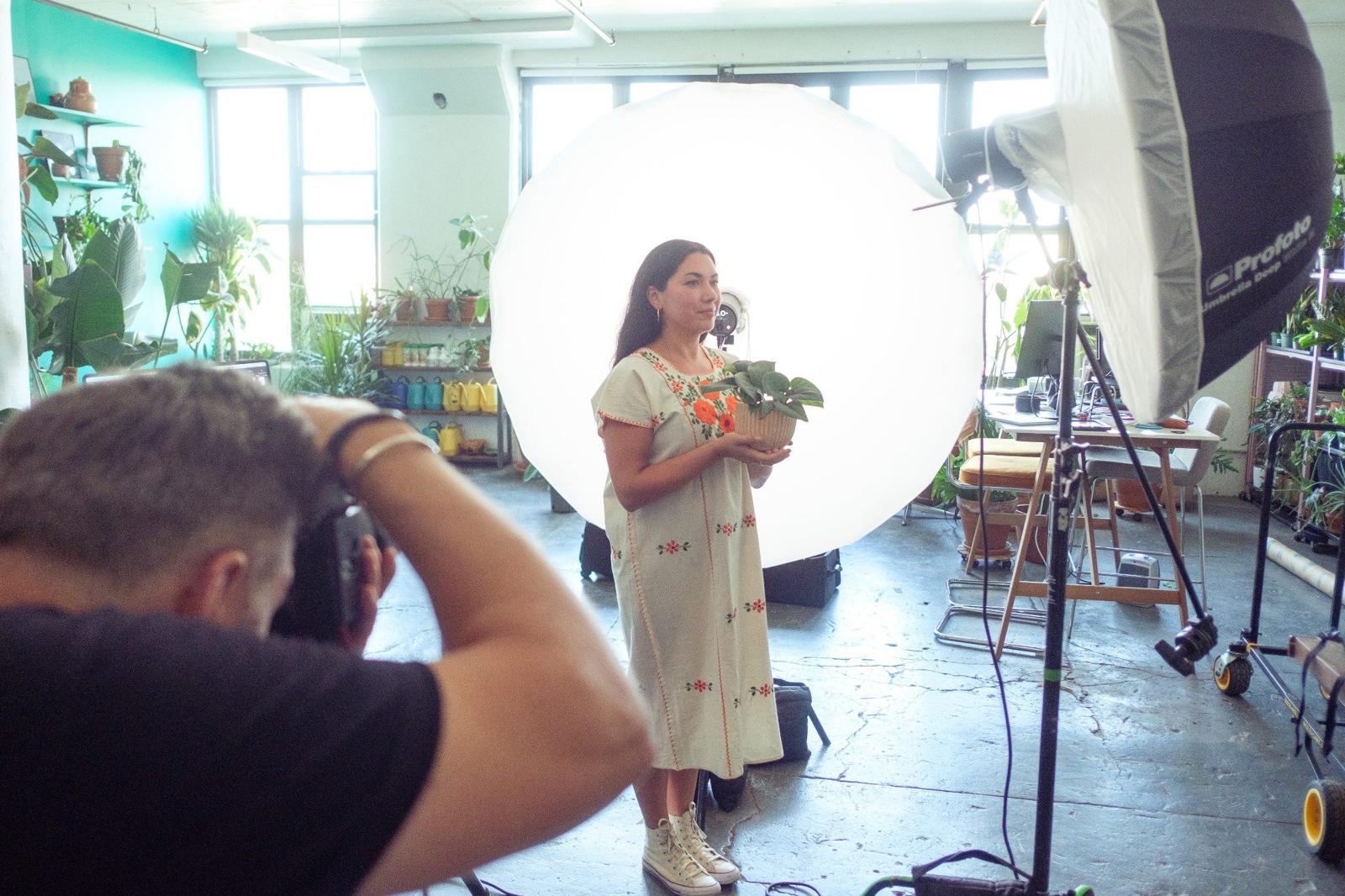 Profoto D30 for versatile studio and on-location lighting - Profoto