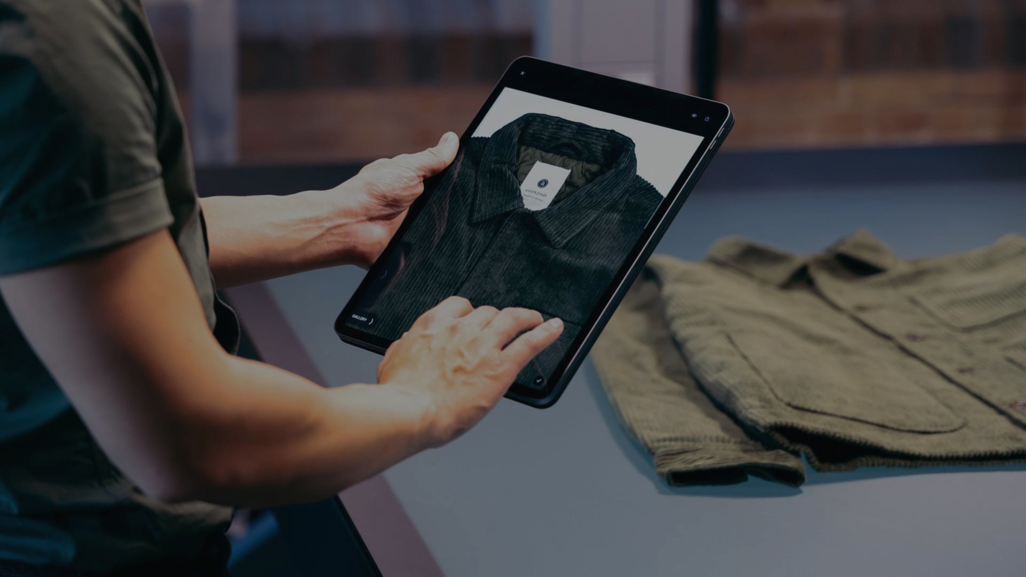 Profoto flat lay solutions for quality e-commerce packshots - Profoto